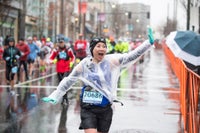 9 Tips to Make a Rainy Race Day More Tolerable: How to Stay Warm & Dry