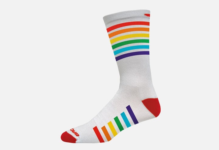 Runners Celebrate LGBTQ+ Pride Virtually Through Races and Gear