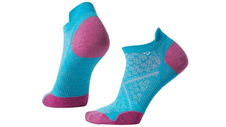 Best Running Socks for Women for All Seasons