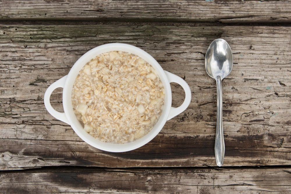10 Easy Ways To Transform Plain Oatmeal - Women's Running